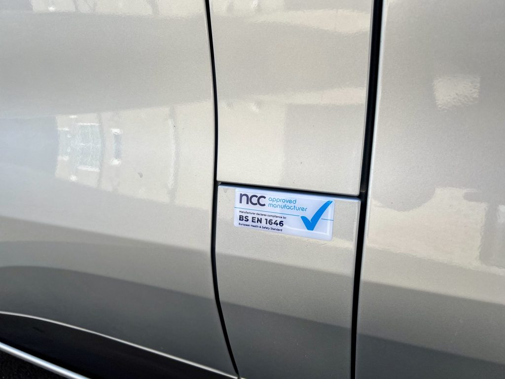 Ford Transit Custom Limited 280 136PS 8 Speed Auto - Moondust Silver ...