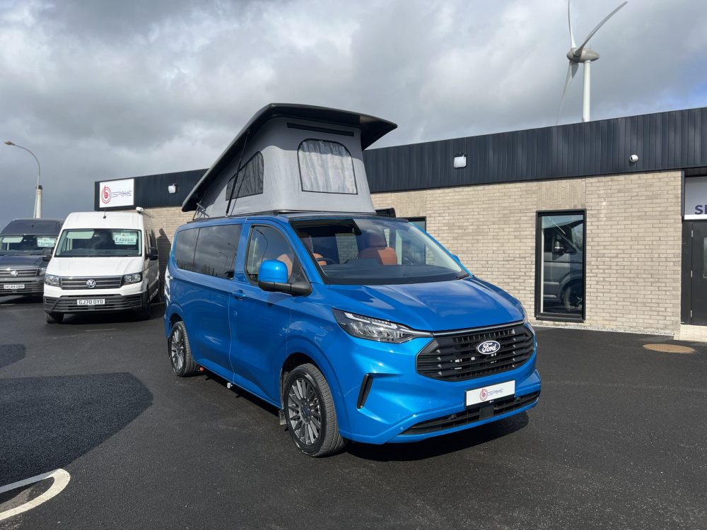 Ford Transit Custom Limited 280 136PS 8 Speed Auto - Digital Aqua Blue ...